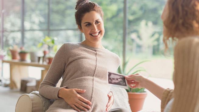 Linea Nigra: Learn About the Pregnancy Belly Line | Enfamil